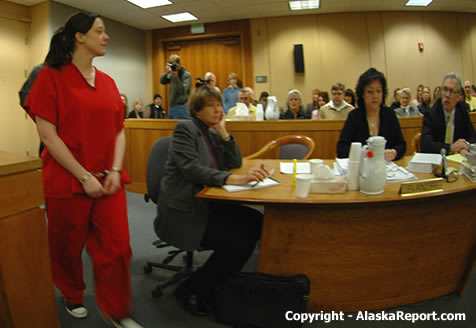 Mechele Linehan enters courtroom in Anchorage, Alaska